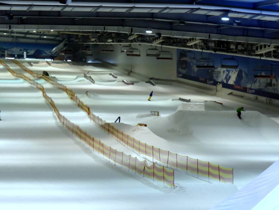 Struttura per lo sci indoor Snow Dome Bispingen - Sciare Snow Dome ...